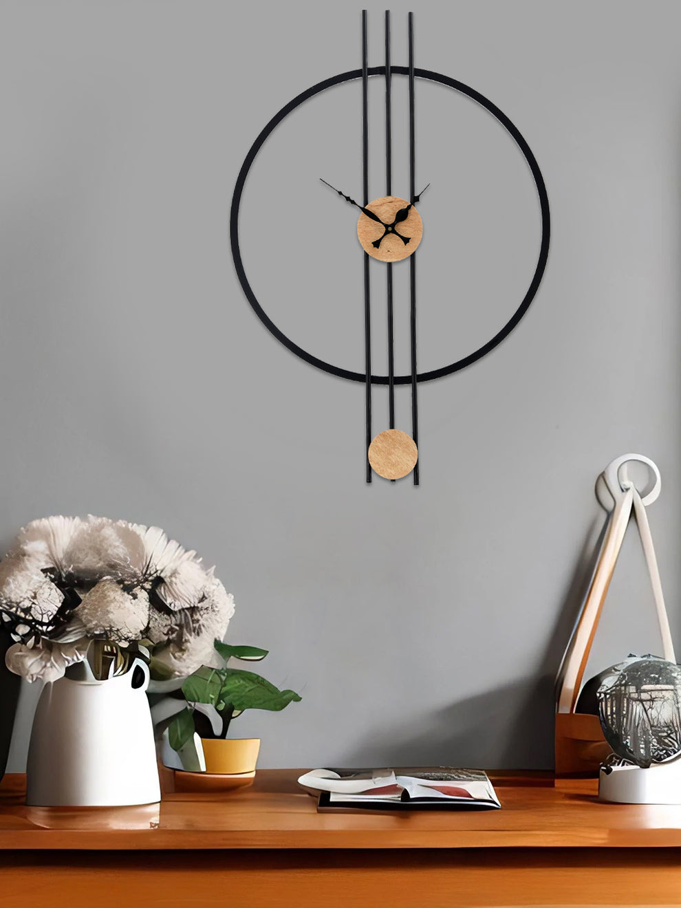 Minimalist Numberless Black Wall Clock – Aapno Rajasthan